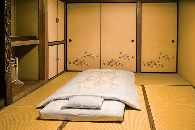 ¿Qué es un futón? - Conoce este práctico y cómodo sofa japonés | Qué es